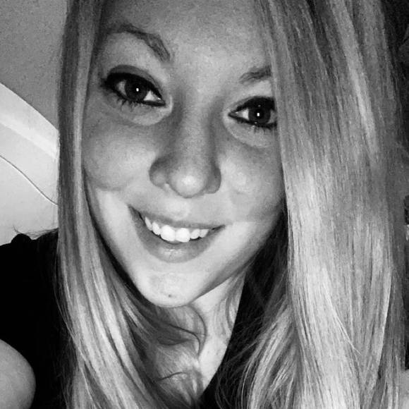 Kristin's Closet (@kristin11190) | Poshmark